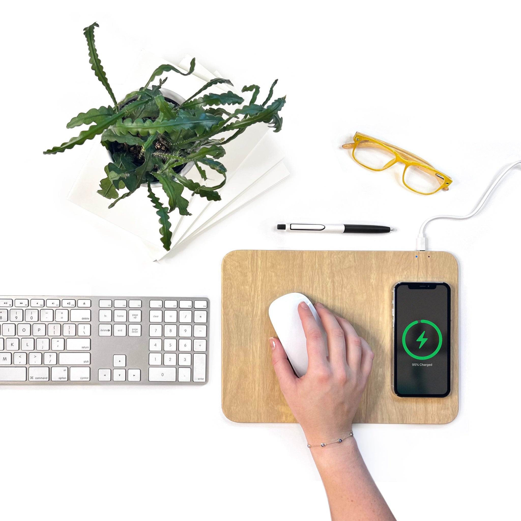 Power Pad Qi Charger Mouse Pad : Natural Wood – Tech Candy