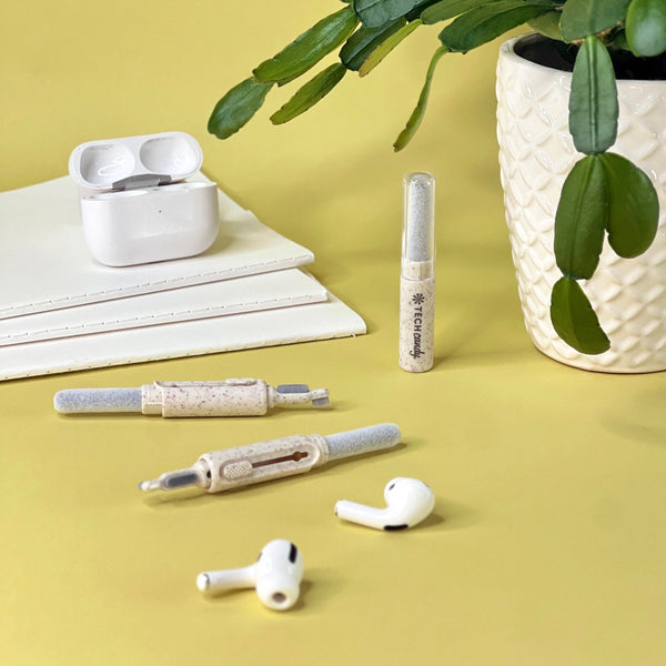 Teenie Weenie Earbud Cleanie : Natural – Tech Candy